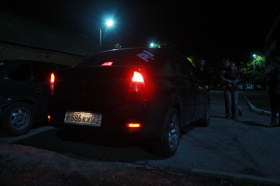 Стоп-сигнал в катафоты #2 . Фото в действии — Renault Logan (1G), 1,6 л ...