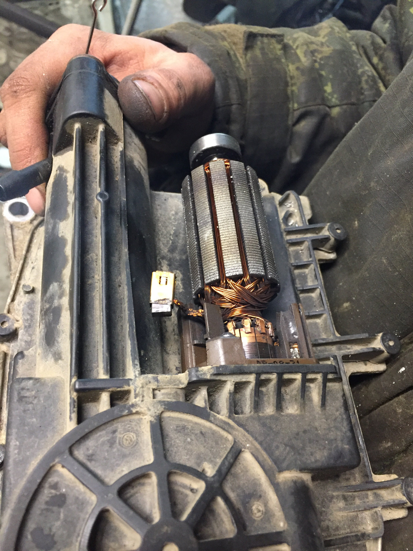 [75] Замена сцепления Z16XER easytronic — Opel Astra H, 1,6 л, 2010 ...