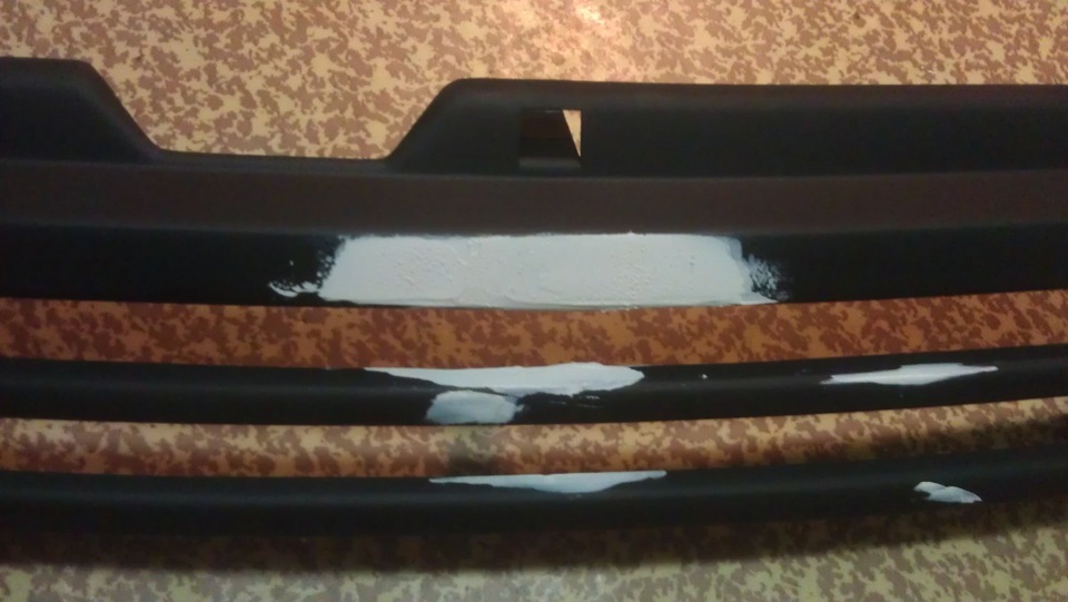 решетка Adidas) — Lada 21099, 1,5 л, 2000 года | аксессуары | DRIVE2