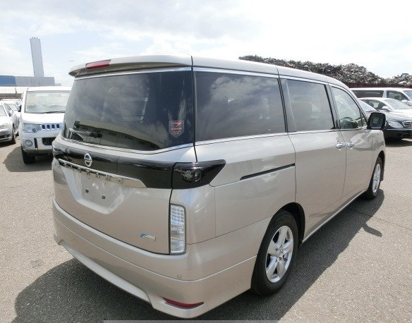 Elgrand TNE52 — Nissan Elgrand (E52), 2,5 л, 2012 года | фотография | DRIVE2