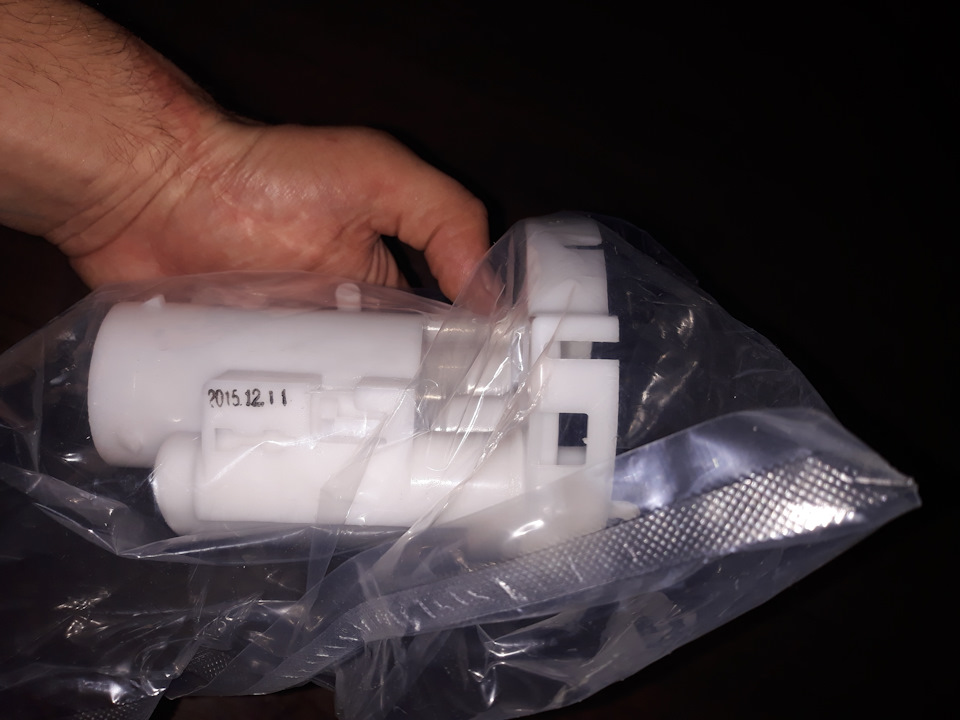 Топливный фильтор 31112 1 G000 — KIA Rio (2G), 1,4 л, 2010 года ...