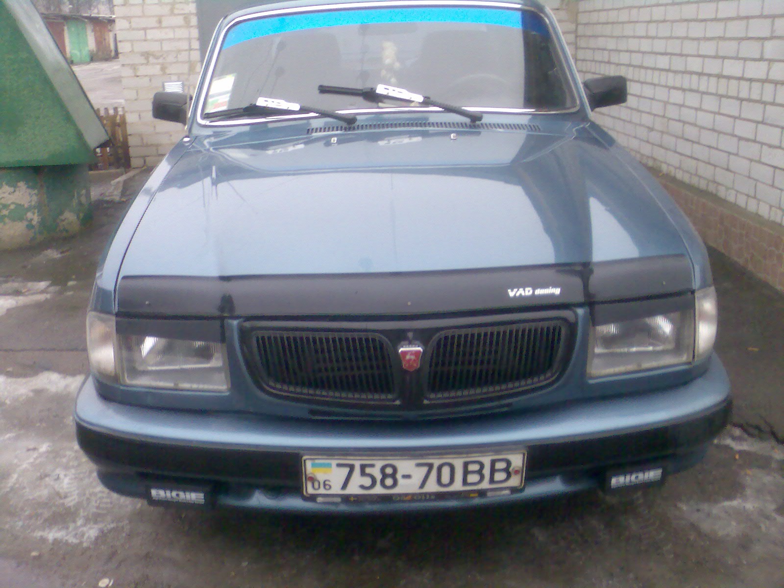 Установил противотуманки. — ГАЗ 3110, 2,5 л, 2002 года | тюнинг | DRIVE2