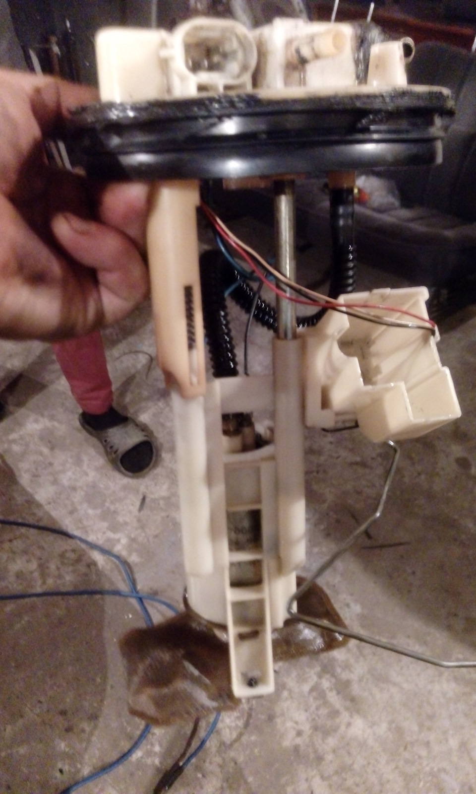 Замена бензонасоса — Renault Laguna I, 2 л, 1997 года | своими руками ...