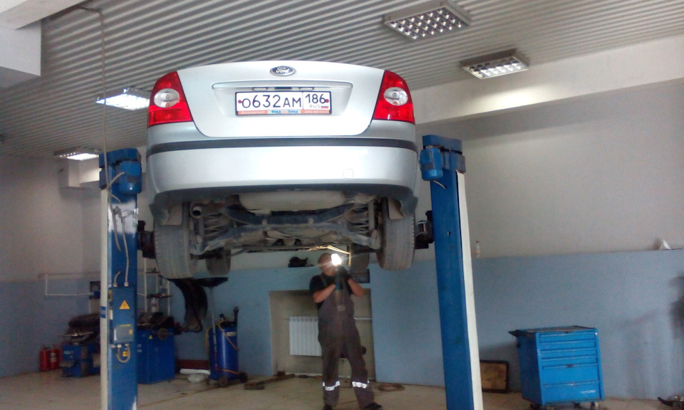 Стук в передней подвеске 2 — Ford Focus Sedan II, 1,6 л, 2007 года ...