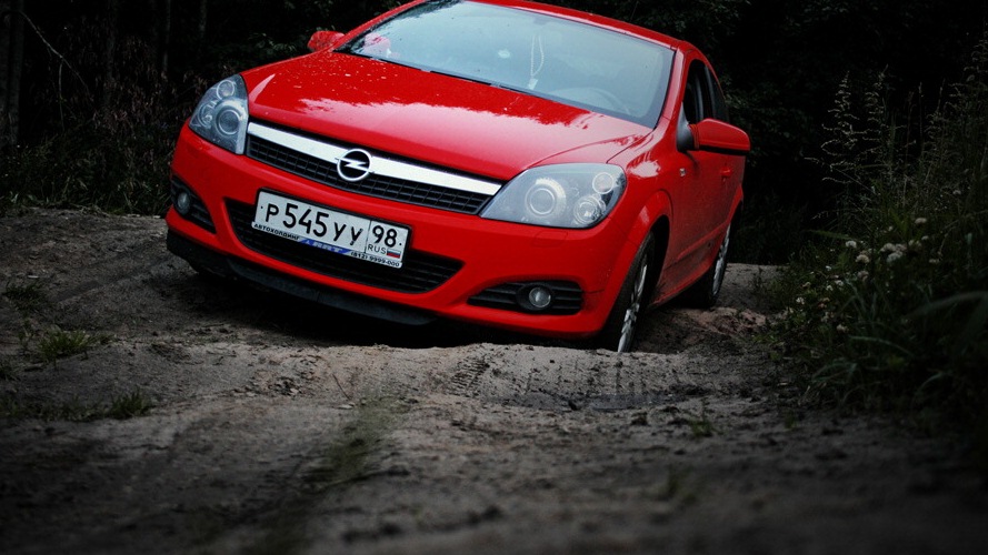 Opel Astra H GTC 1.8 бензиновый 2008 | Power Red на DRIVE2