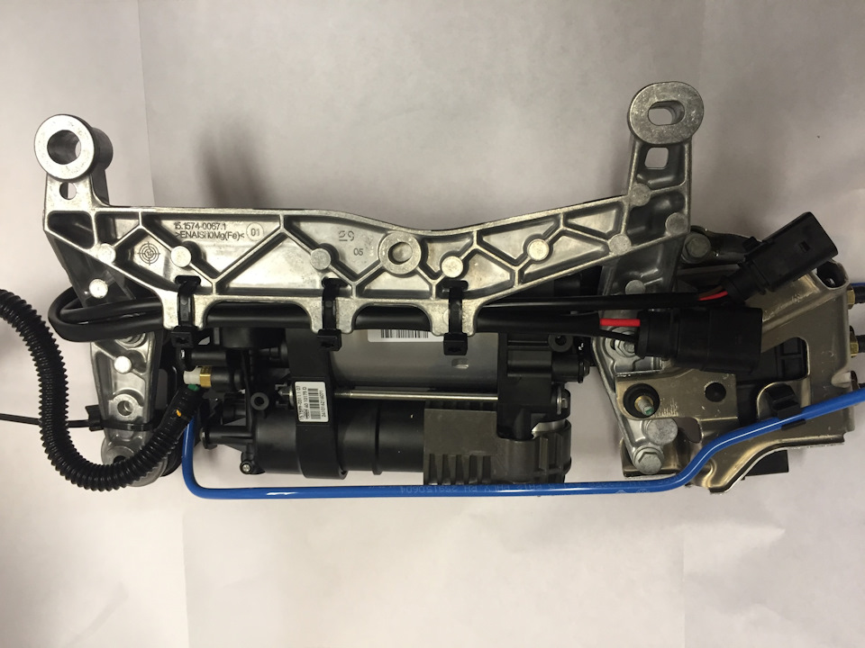 Компрессор подвески 7P0616006H — Sashacz на DRIVE2