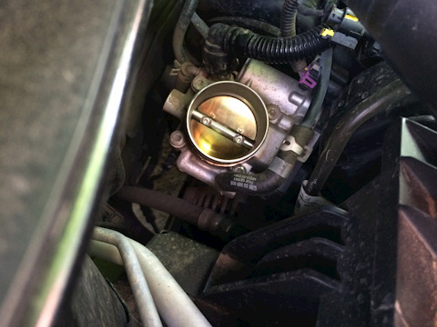 55569809 Трубка подогрева дроссельной заслонки впускная GM | Запчасти ...