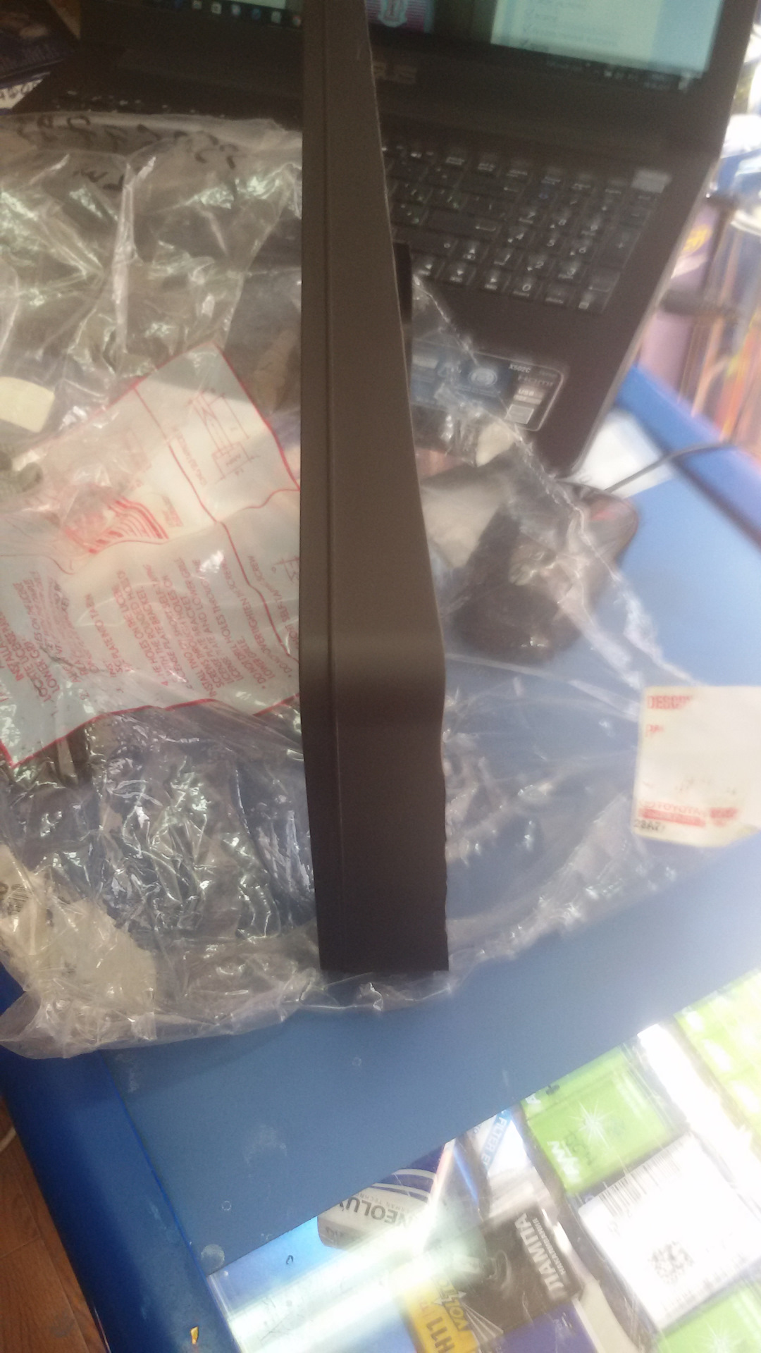 ОСНОВАНИЕ НОМЕРНОГО ЗНАКА С ЛЕВОЙ СТОРОНЫ — BMW 3 series (E46), 3 л ...