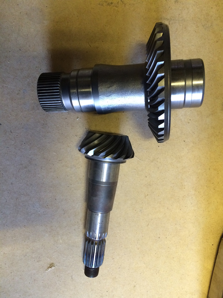 473393B600 Вал раздаточной коробки с нарезанными шестернями KIA HYUNDAI ...