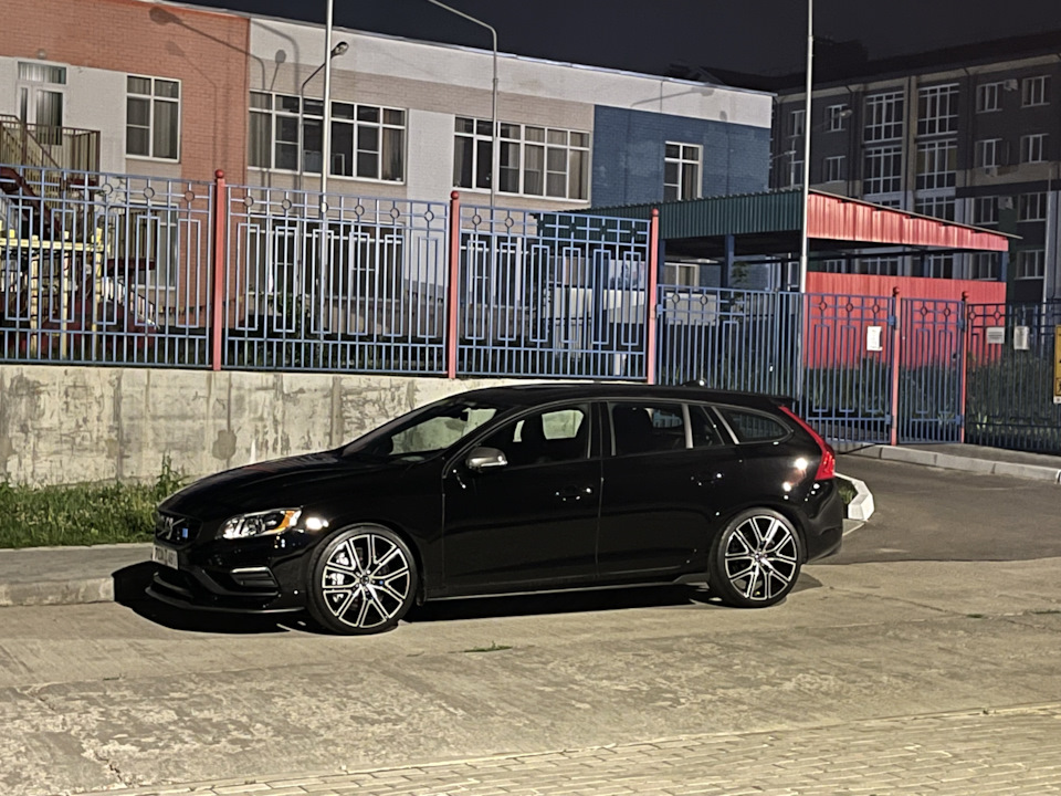 Обновление экстерьера под my2018 — Volvo V60 (1G), 2 л, 2017 года ...