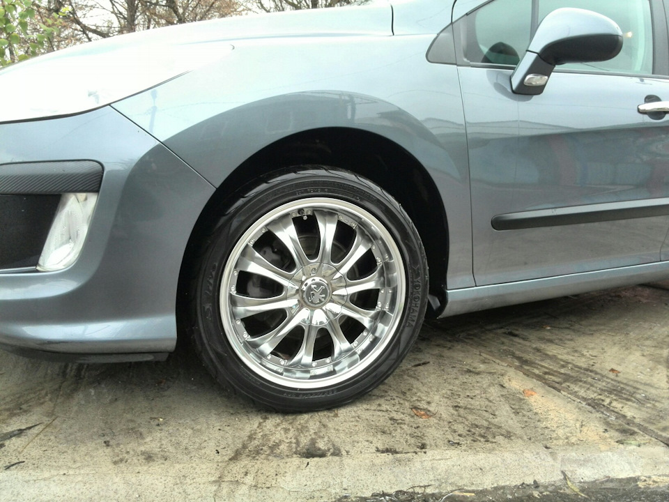 Продано — Peugeot 308 (1G), 1,6 л, 2009 года | колёсные диски | DRIVE2