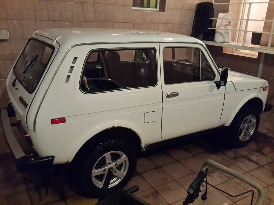 Как вам сей девайс? — Lada 4x4 3D, 1,6 л, 1993 года | стайлинг | DRIVE2