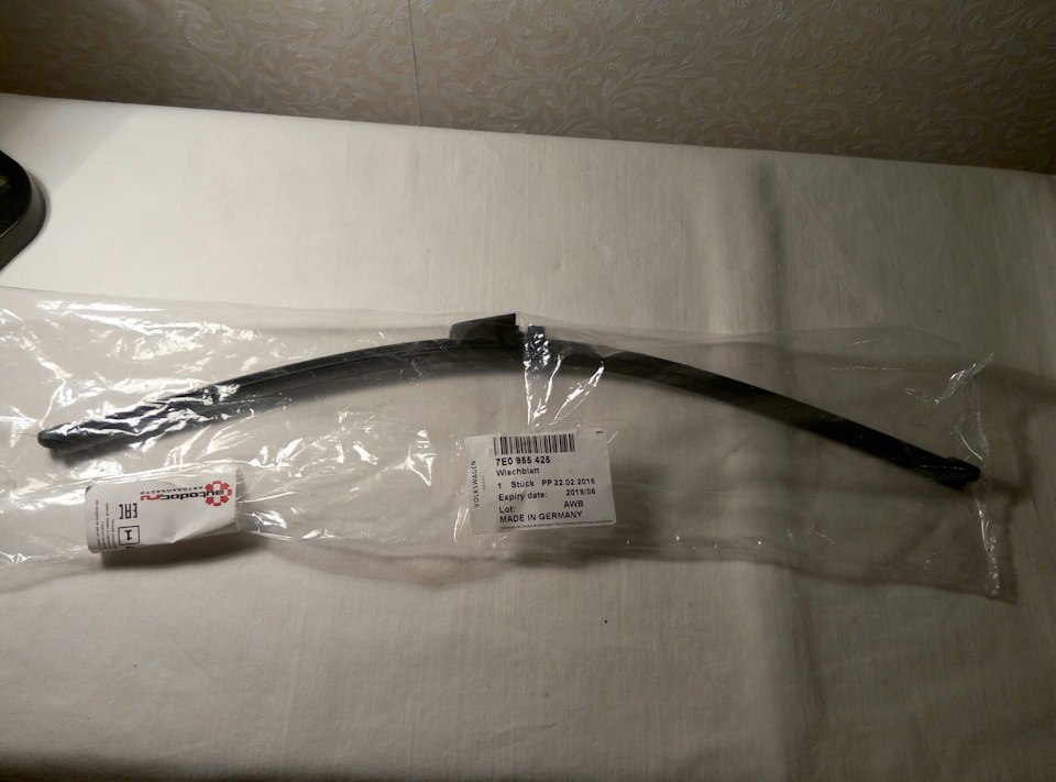 7E0955425 Щетки стеклоочистителя Aero VAG | Запчасти на DRIVE2