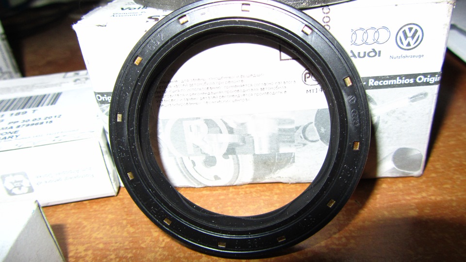 течь с фланцев. — Volkswagen Jetta II, 1,6 л, 1991 года | запчасти | DRIVE2