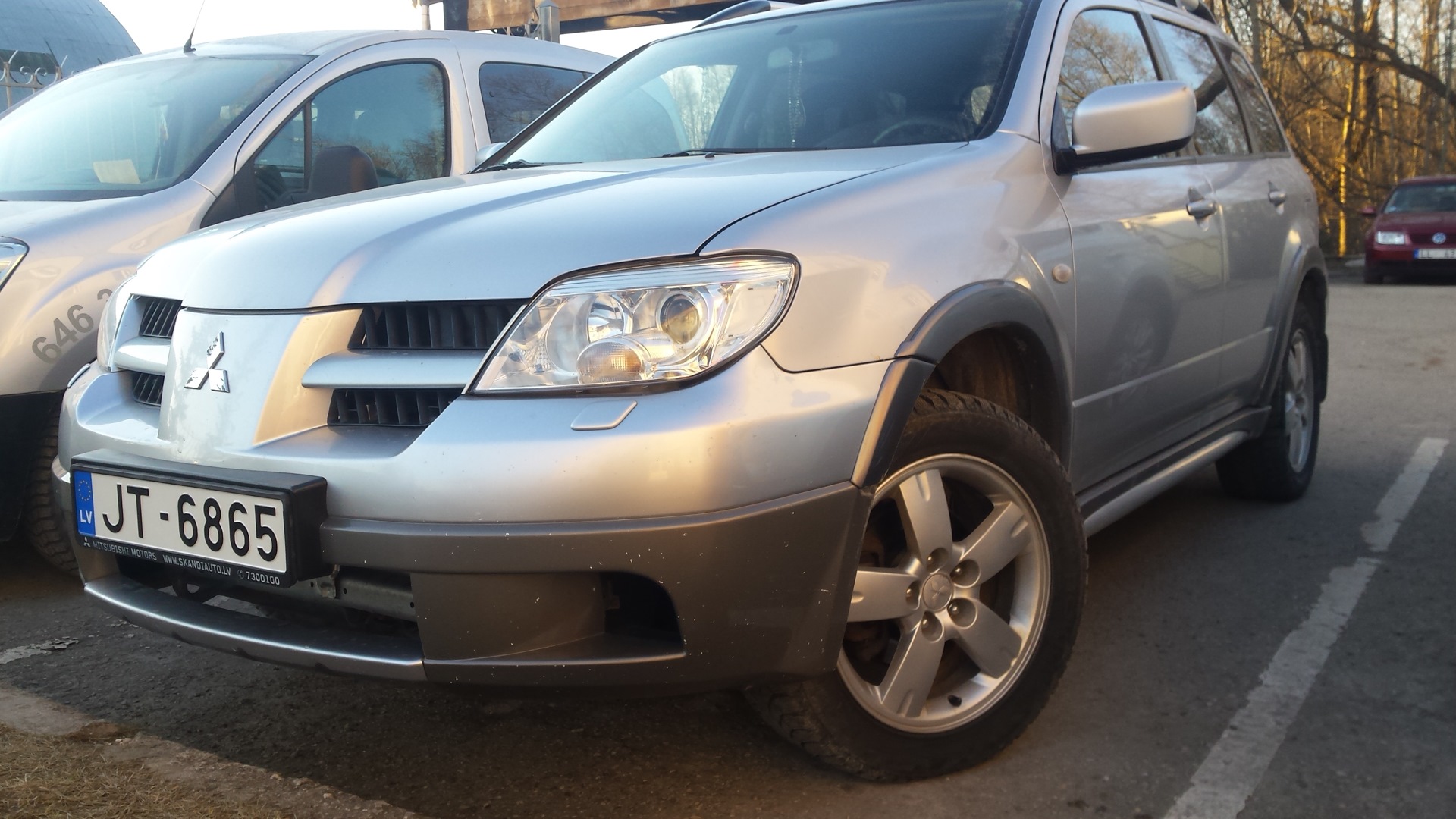 Mitsubishi Outlander (1G) 2.0 бензиновый 2007 | 2.0 100kw AWD на DRIVE2