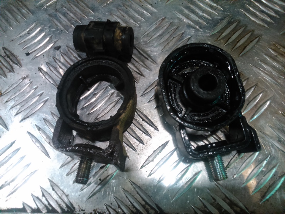 Опора коробки MR353470 — Mitsubishi Pajero Sport (1G), 3 л, 2004 года ...