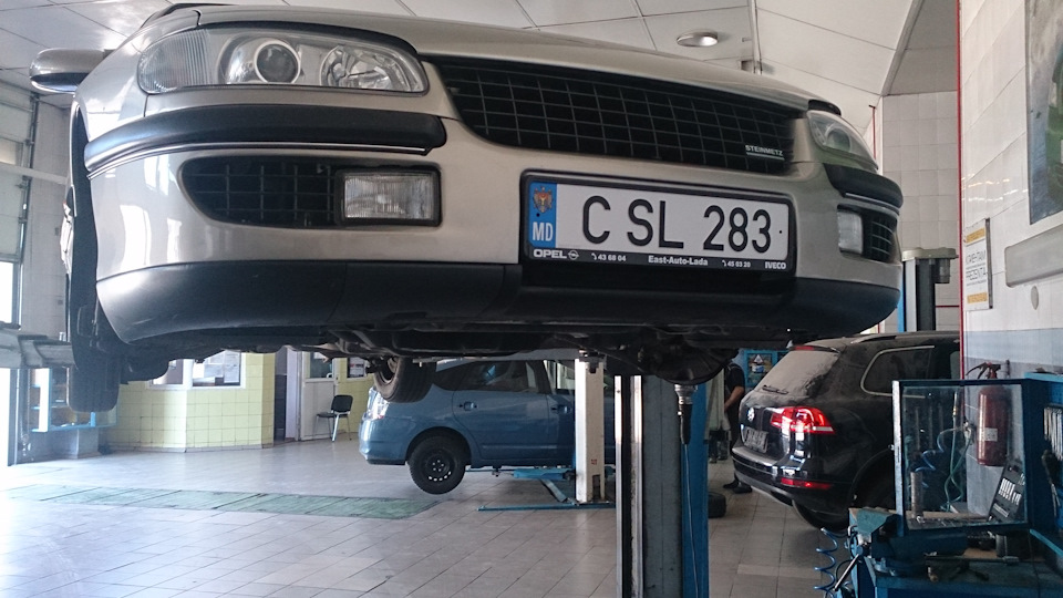 Сайлентблоки передних рычагов — Opel Omega B, 2 л, 1996 года | визит на ...