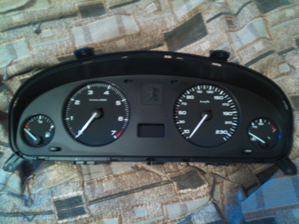 Хром кольца — Peugeot 406, 1,8 л, 2001 года | аксессуары | DRIVE2