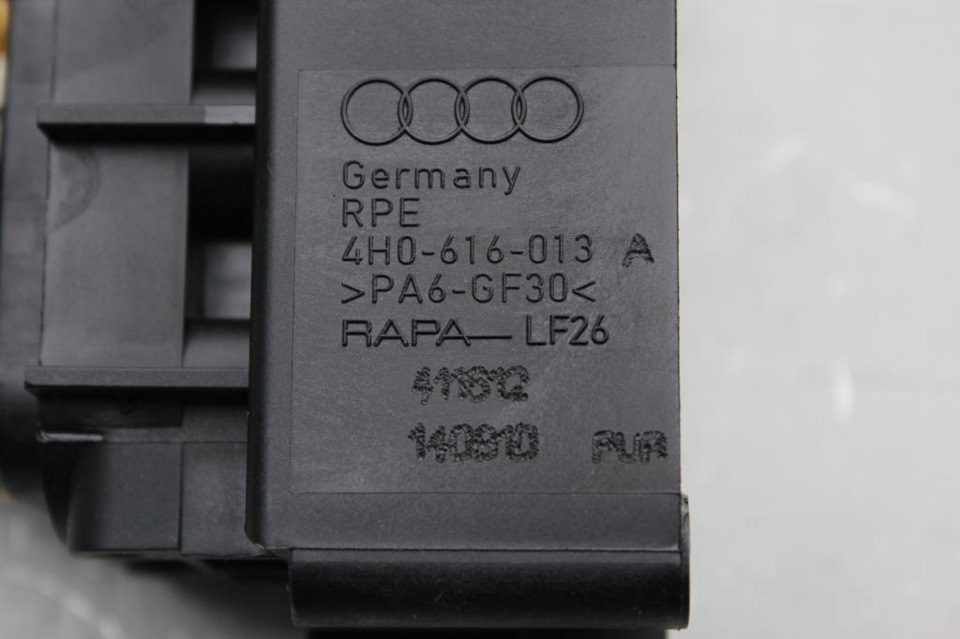 4H0616013 Блок клапанов AUDI A6 (4G)/AUDI A7/AUDI A8 (4H) VAG ...