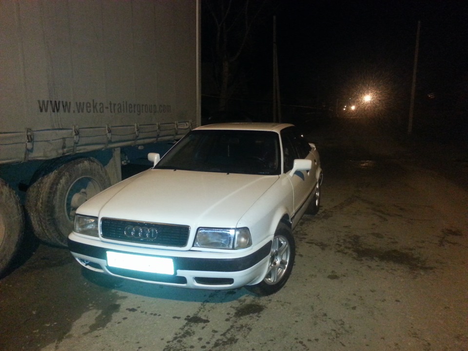 Просто фото — Audi 80 B4 2 л 1994 года фотография Drive2
