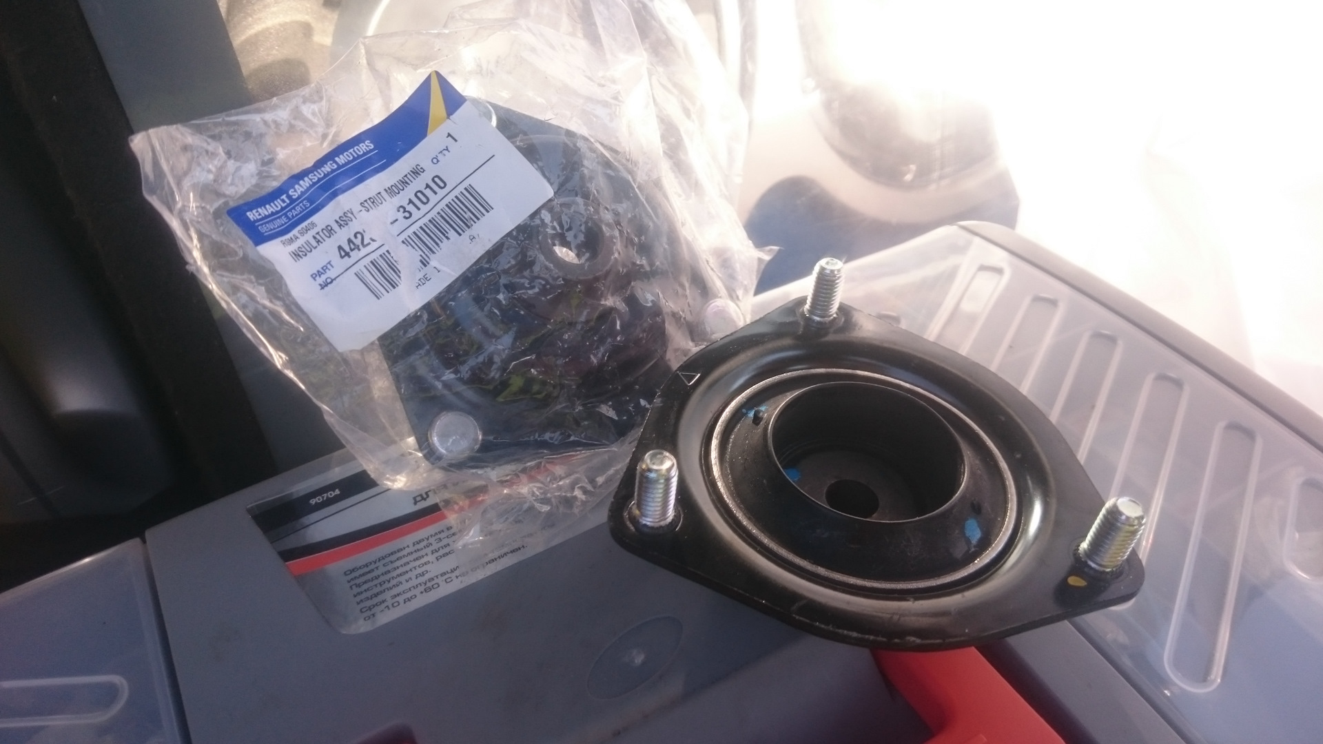 Небольшие новшества в переднюю подвеску — Nissan Almera II (N16), 1,5 л ...