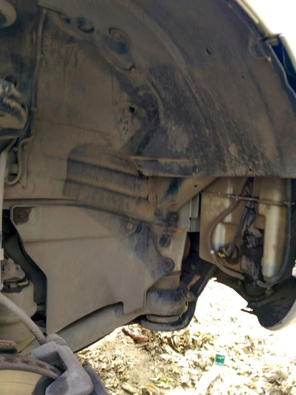 Замена подкрылка — Toyota Highlander (XU20), 2,4 л, 2002 года | своими ...