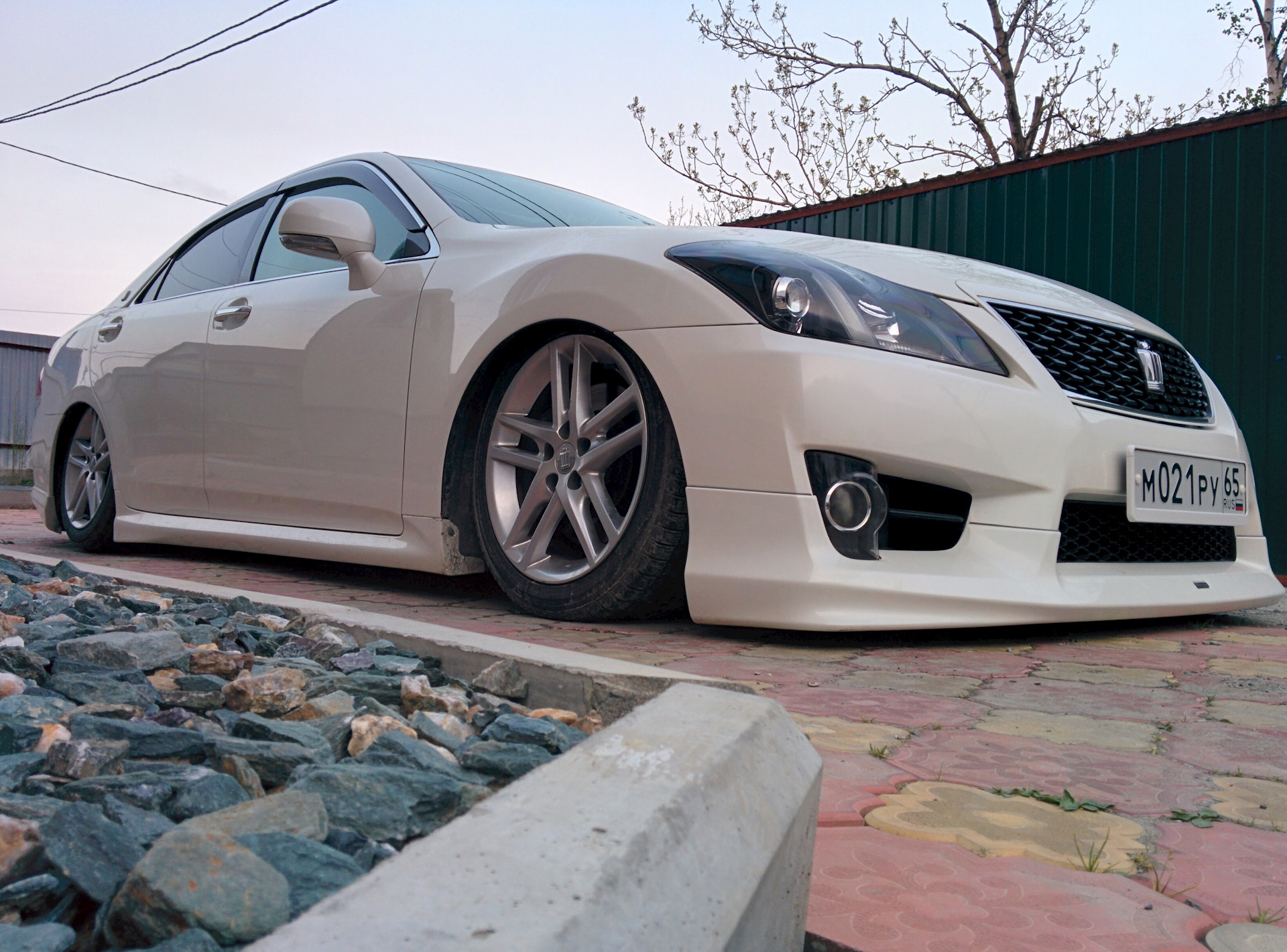 Clean look on AIR — Toyota Crown (S200), 2,5 л, 2011 года | фотография ...