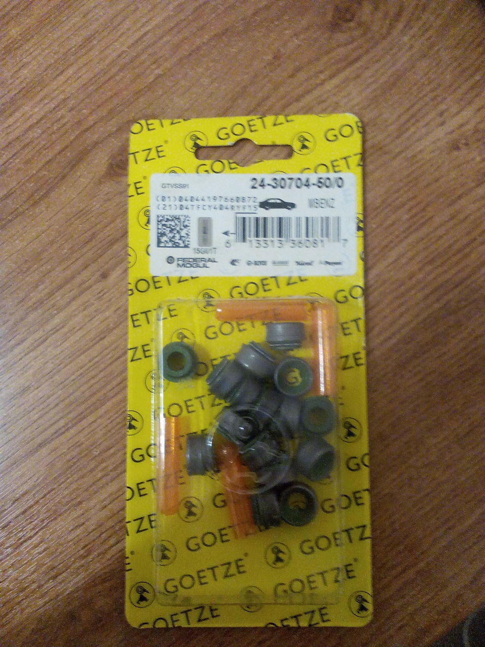 Замена бензонасоса и вопрос по маслосъемным колпачкам — Mercedes-Benz E ...