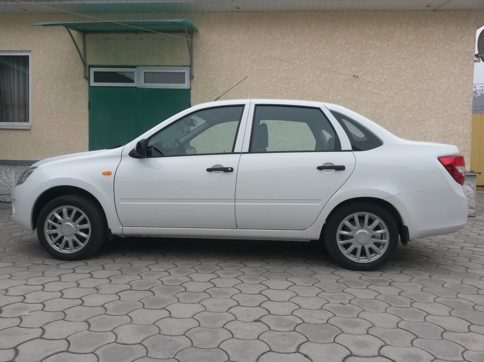 Занижение задних пружин — Lada Гранта (1G), 1,6 л, 2014 года | тюнинг ...