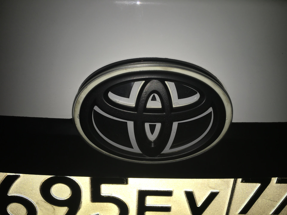 Задняя сабля покраска Жидкой резиной и Подсветка логотипа TOYOTA ...