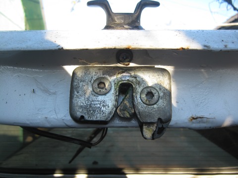 191827505 Замок багажника Volkswagen Golf VAG | Запчасти на DRIVE2