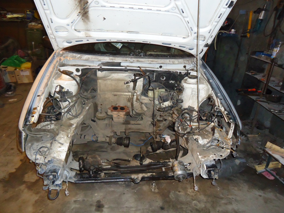 Работы по кузову ч 1 — Volkswagen Passat B4 2 л 1996 года кузовной