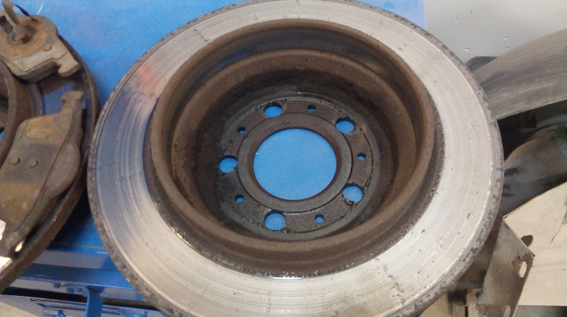 Тормоза, обслуживание, декабрь — Volvo S60 (1G), 2,4 л, 2007 года ...