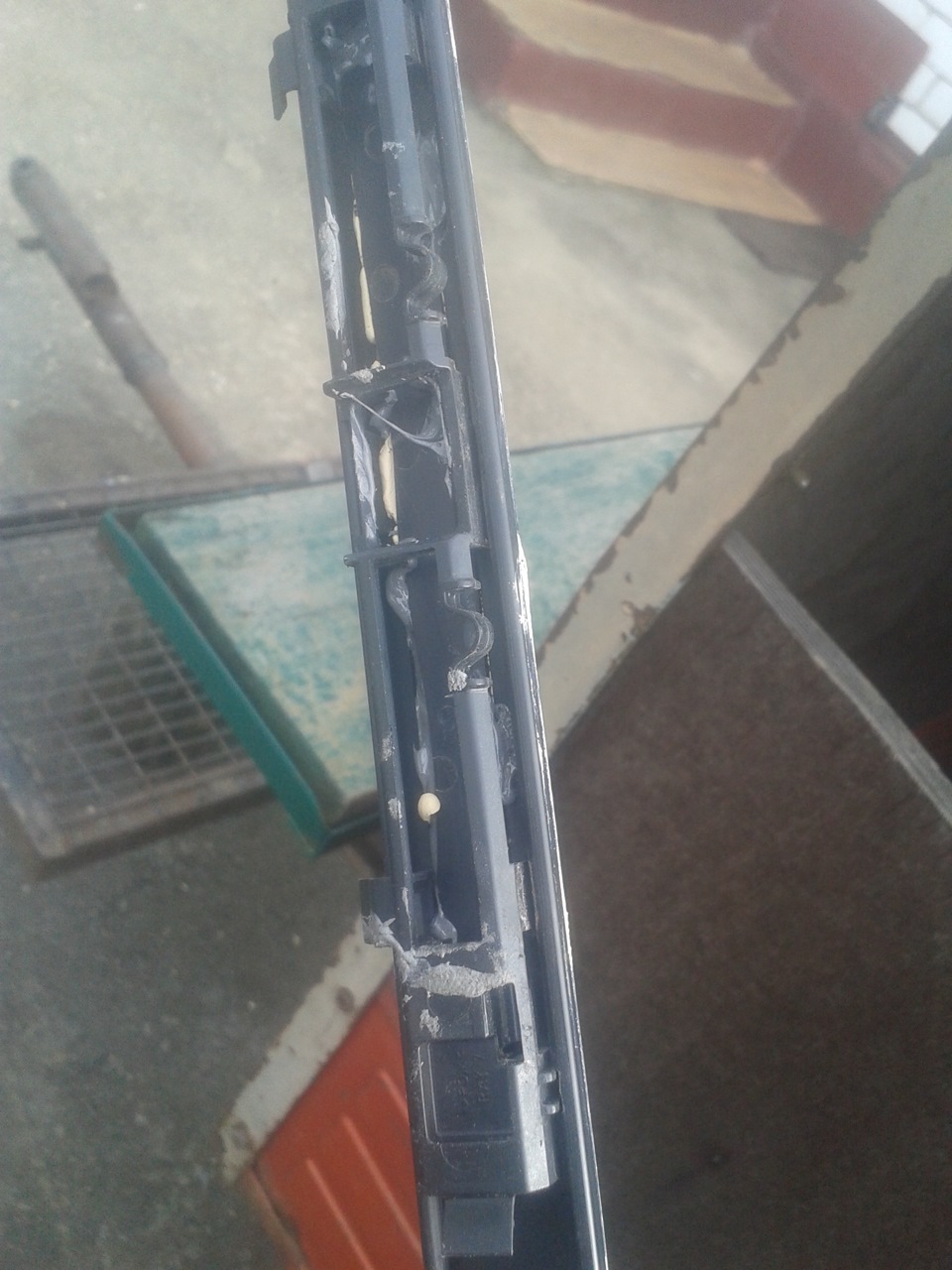 Колхозим заглушки молдингов крыши — Opel Astra H, 1,6 л, 2006 года ...