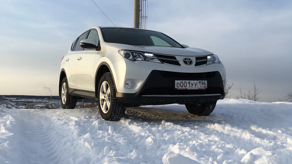 Toyota RAV4 (IV) 2.0 бензиновый 2013 | на DRIVE2