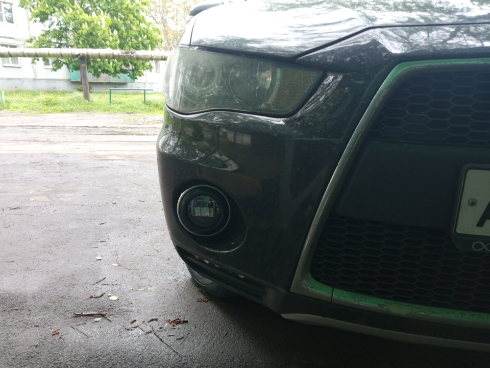 Диодные противотуманные фары — Mitsubishi Outlander XL, 2 л, 2010 года ...
