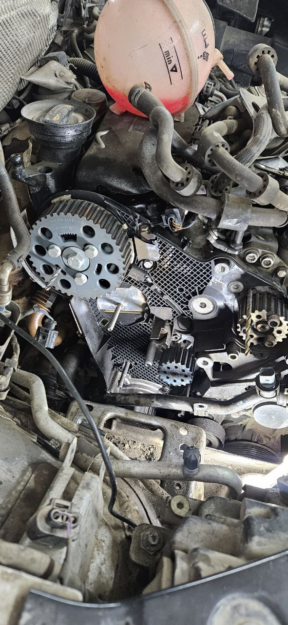 Комплект ГРМ, помпа и задние тормозные колодки. — Volkswagen Tiguan (1G ...