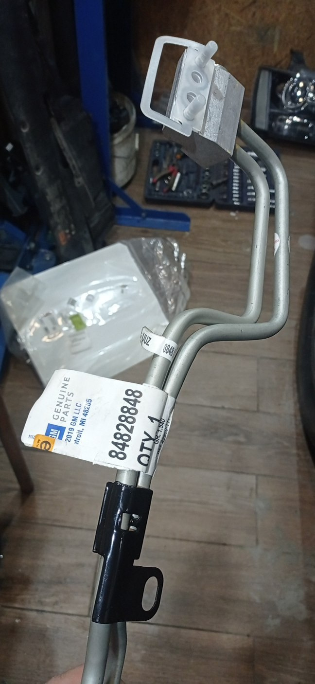 84828848 Трубка охлаждения масла двигателя GM | Запчасти на DRIVE2