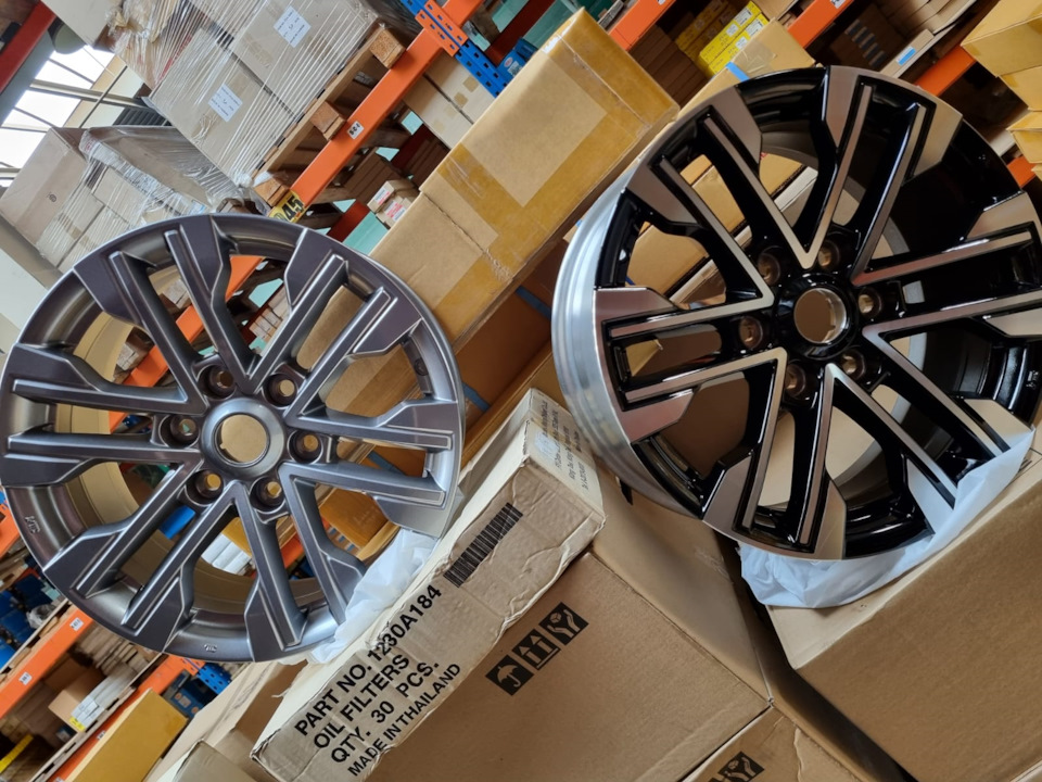 Литые диски Mitsubishi 7,5Jx18 ET38 6x139,7 на Mitsubishi L200 (5G ...