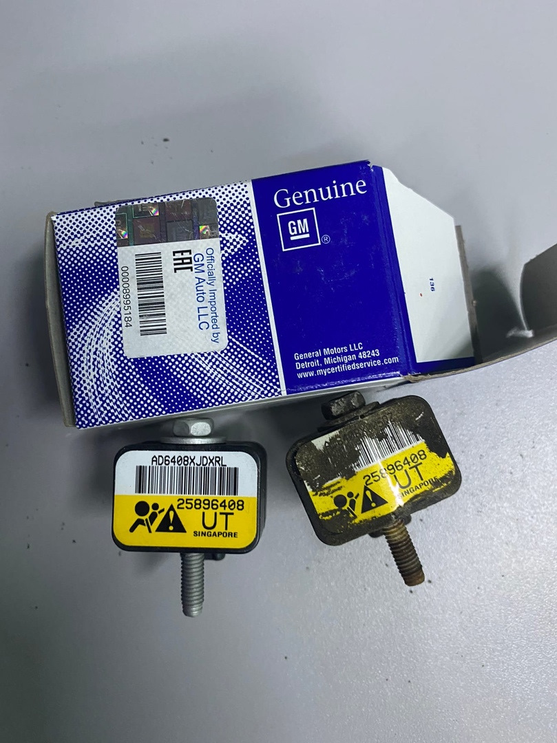 Датчик подушки безопасности — Cadillac Escalade (3G), 6,2 л, 2007 года ...