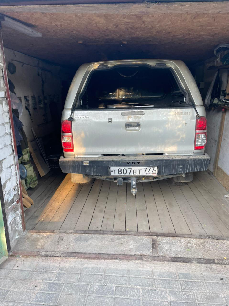 Ищу стекло кунга RoadRanger — Toyota Hilux (7G), 3 л, 2014 года ...