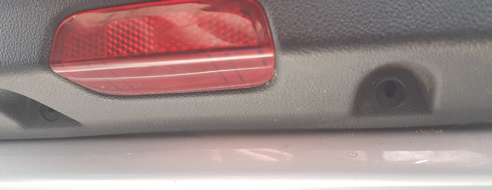 Подсветка порогов в дверях — Volkswagen Passat Variant (B6), 2 л, 2009 ...