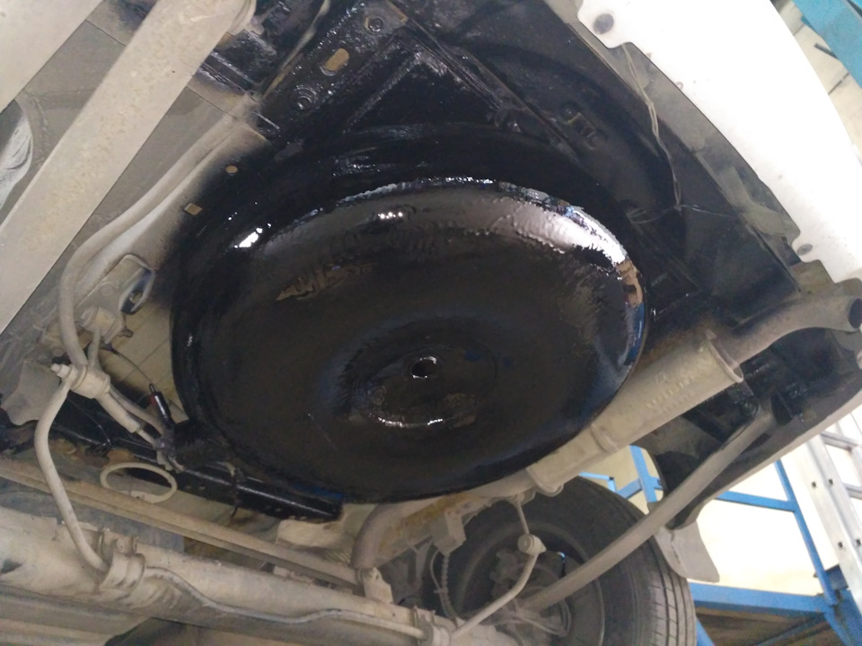 Замена:прокладок ГБЦ, термостата, прокладки впускного коллектора ...