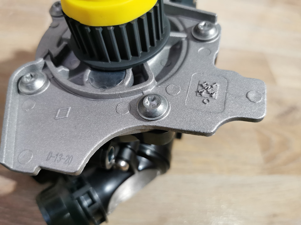 Насос водяной INA 538036210 — Skoda Yeti, 1,8 л, 2013 года | запчасти ...