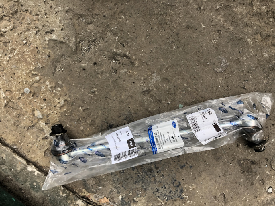 Замена передней правой стойки стабилизатора — Ford Focus Hatchback II ...