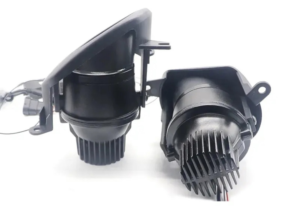 Противотуманные фары Bi-led Audi Q7 1 пок. (4LB) на Audi Q7 (1G), Audi ...