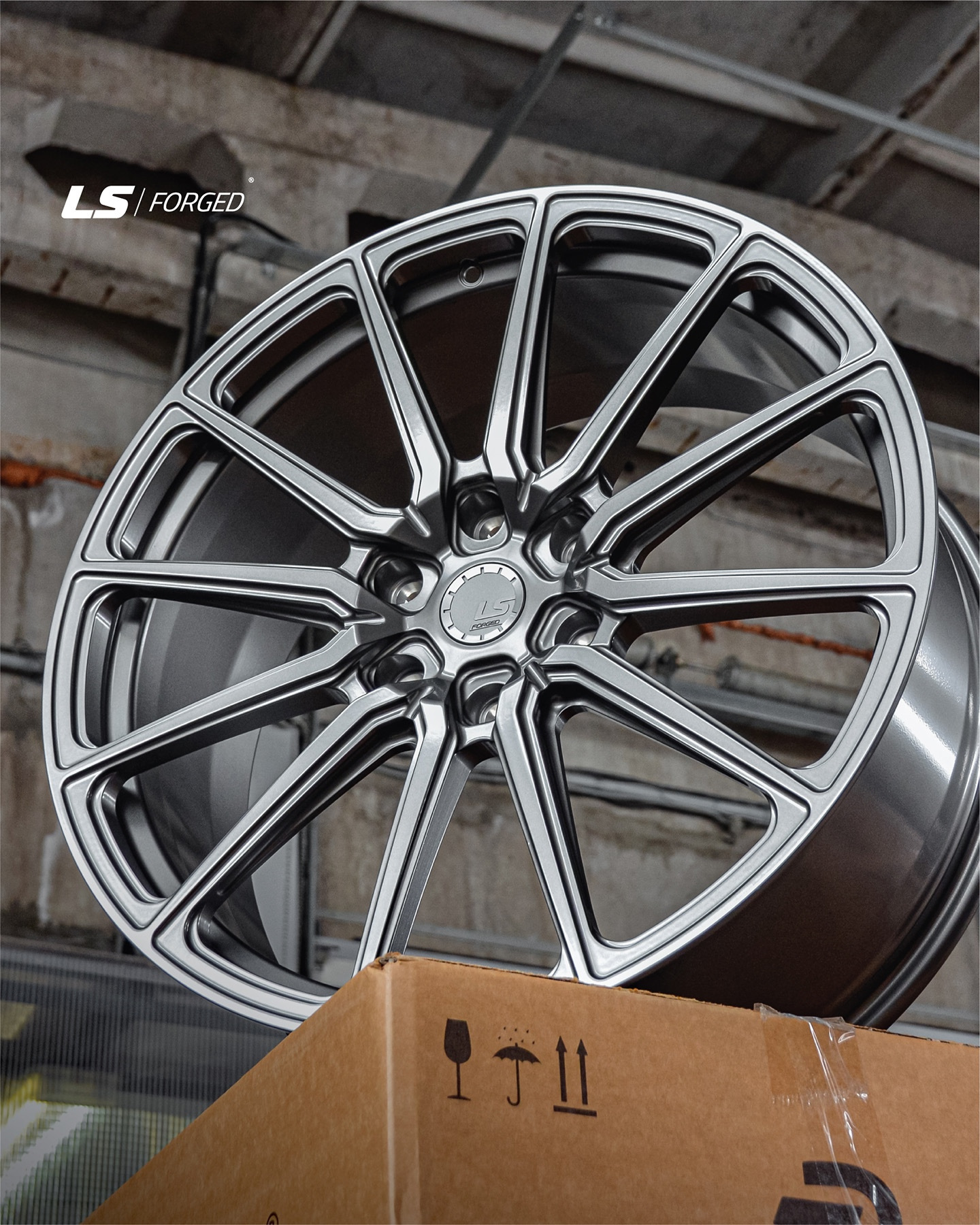 Кованые диски LS Forged | 22" FG02 6x139.7 — Kolesoffnet на DRIVE2