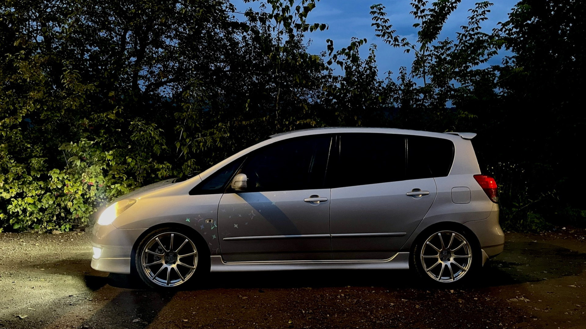 Toyota Corolla Spacio (E121) 1.5 бензиновый 2003 | ЛяЛя на DRIVE2