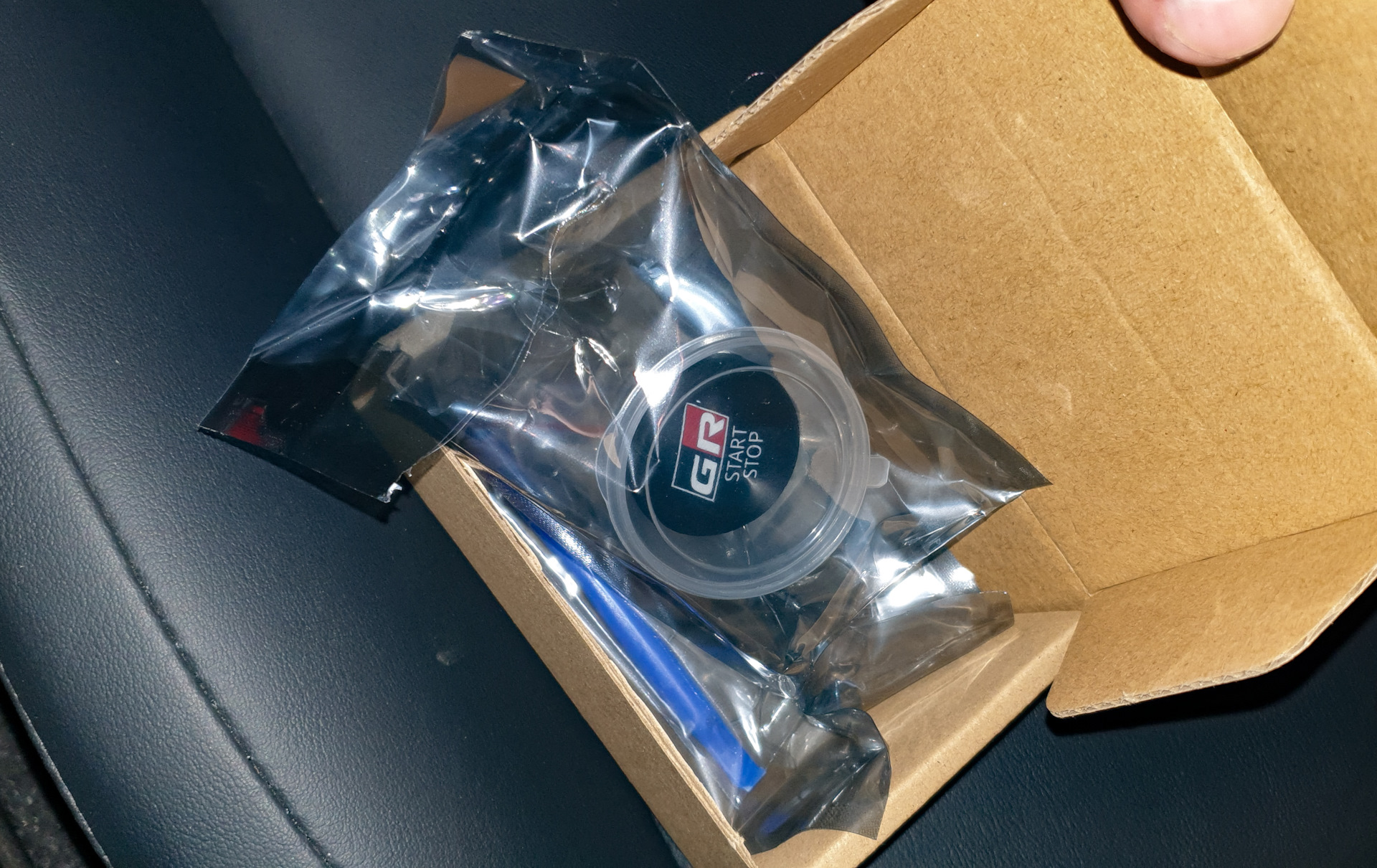 Кнопка START STOP GR — Toyota Prius (50), 1,8 л, 2017 года | аксессуары ...