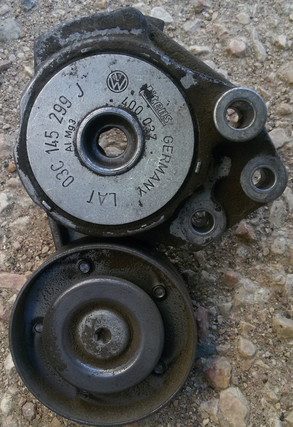 Неприятный звук под капотом Volkswagen Touran (1T3) — Volkswagen Touran ...